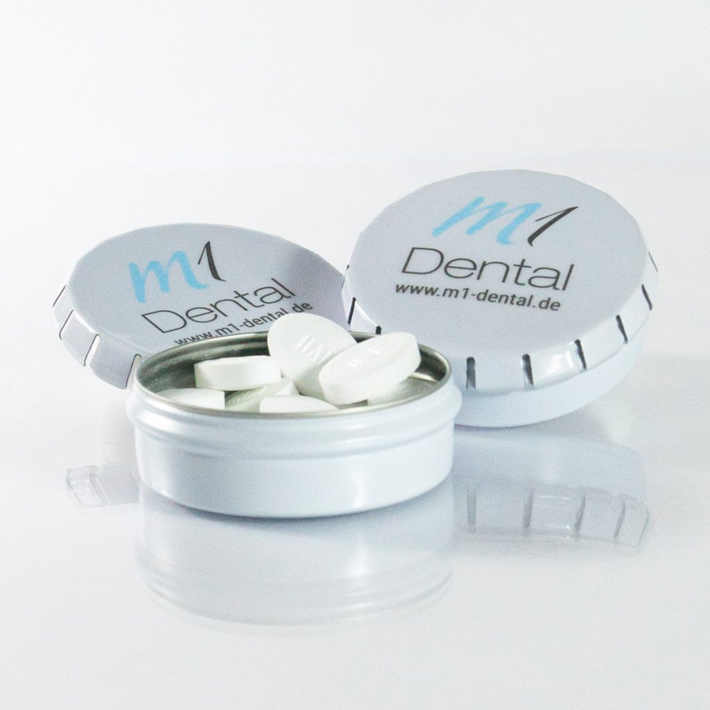 Mini Click-Clack Dose 'Vivil Extra Strong'zweifarbig bedrucktzuckerfrei
